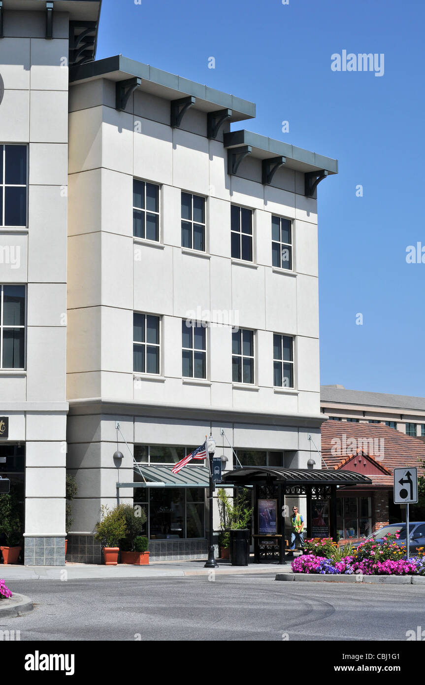 Modern commercial building in Castro Street, Mountain View, Silicon ...