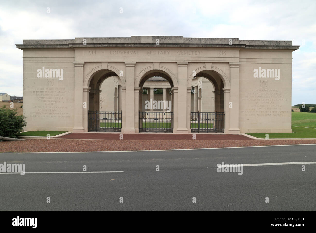 The impressive entrance (with the Cambrai Memorial visible) to the CWGC ...