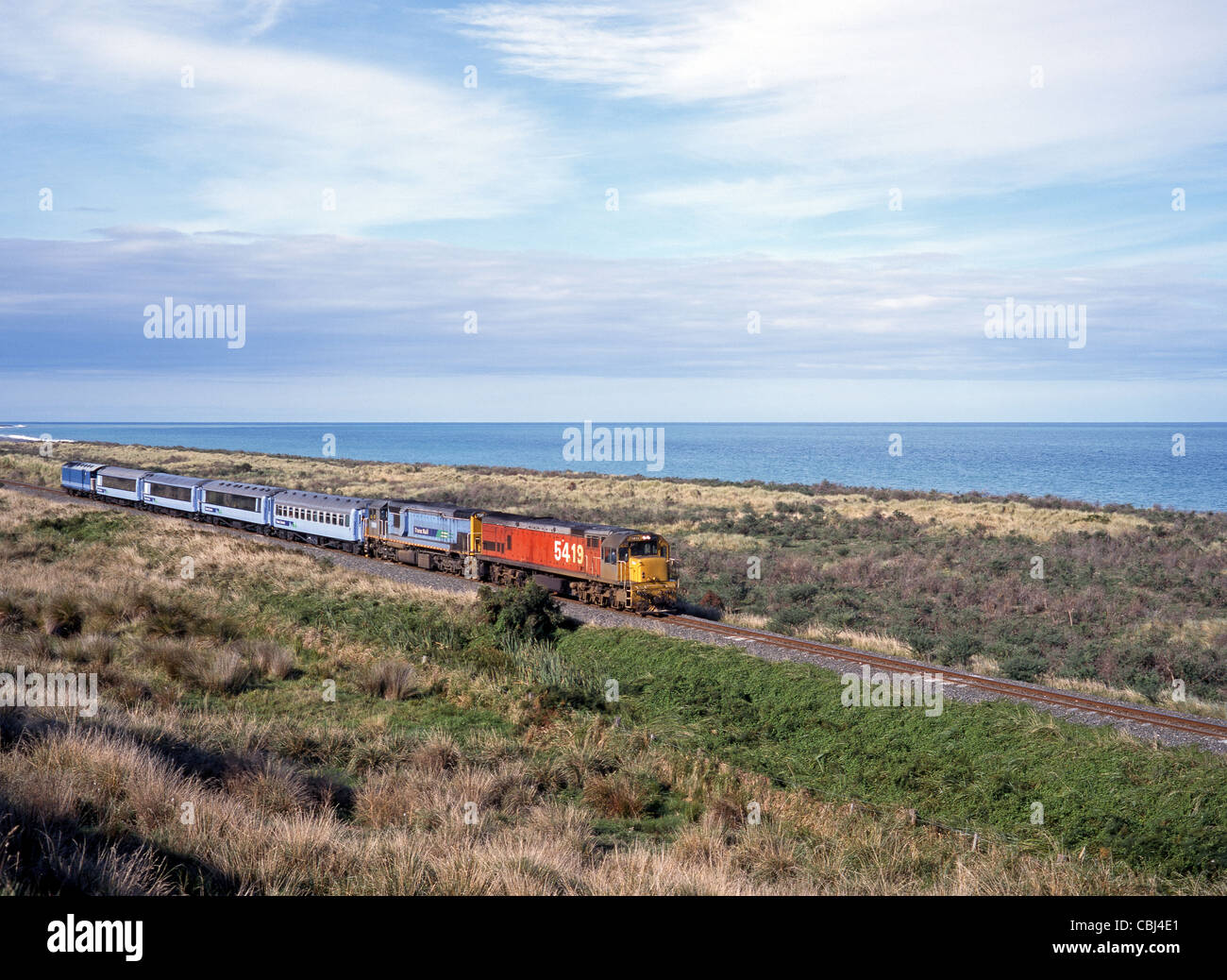 New zealand, coastal pacific train hi-res stock photography and images ...