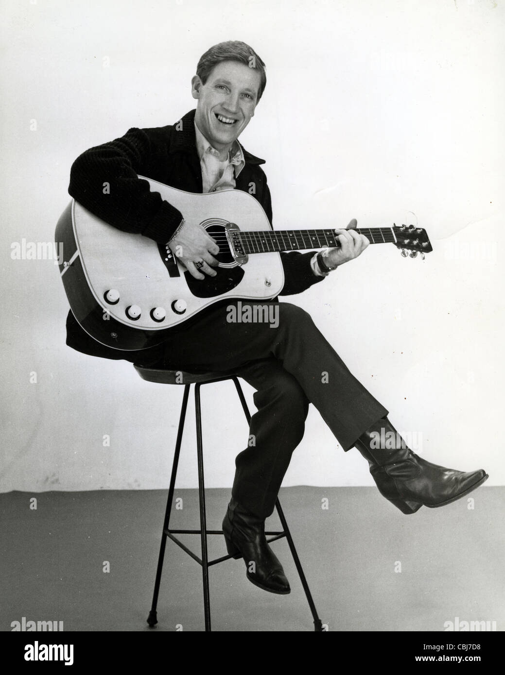 KARL DENVER (1931-1998) Scottish singer about 1961 Stock Photo - Alamy