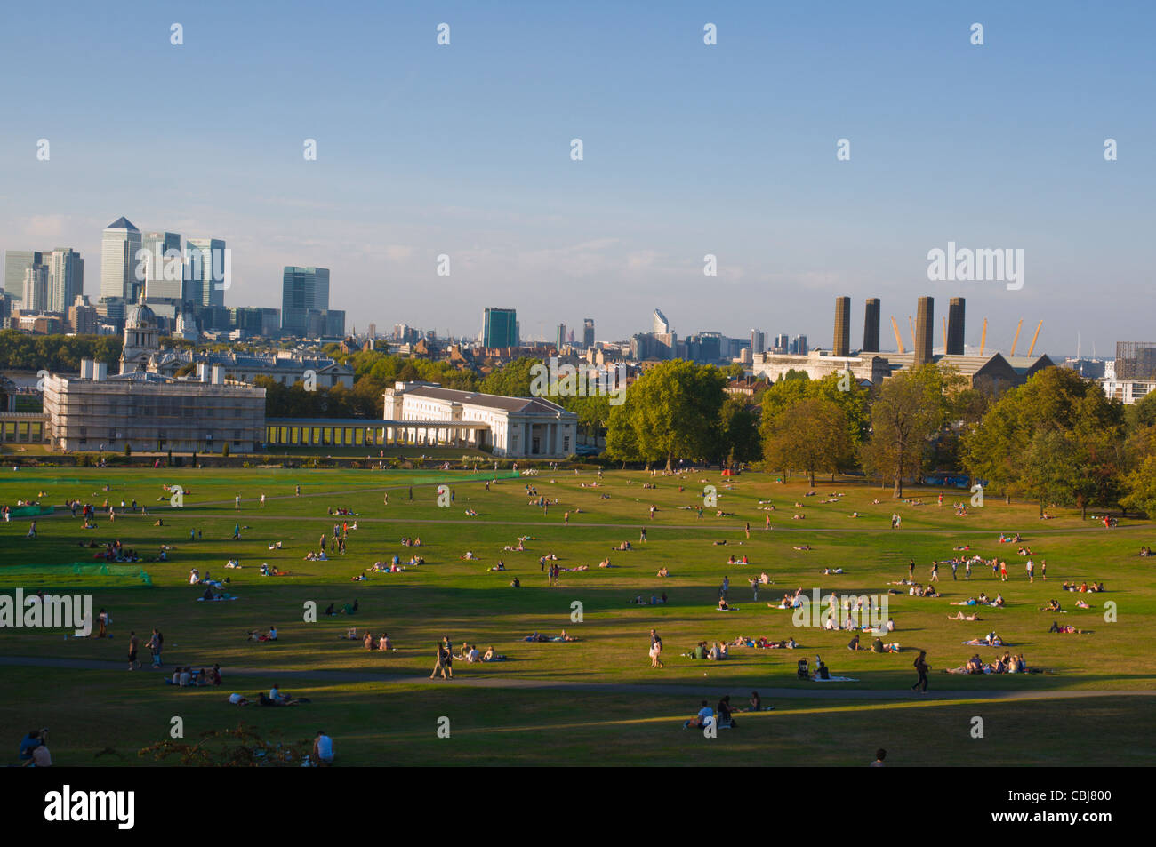 View of canary wharf hi-res stock photography and images - Alamy
