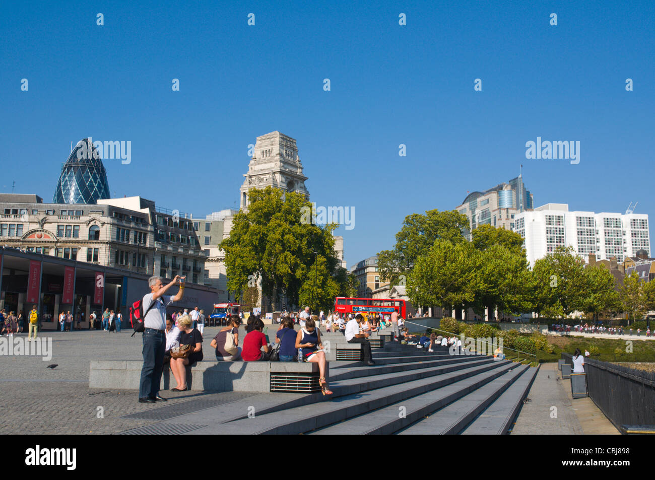 Trinity square hi-res stock photography and images - Alamy