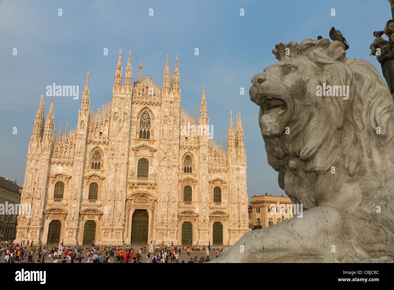 Statues milan cathedral sunset hi-res stock photography and images - Alamy