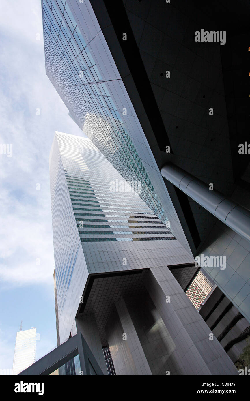 Tall skyscraper office block in hi-res stock photography and images - Alamy