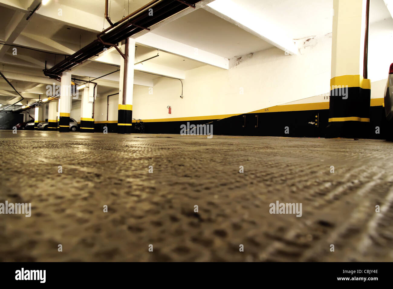 Interior of a basement garage floor Stock Photo - Alamy