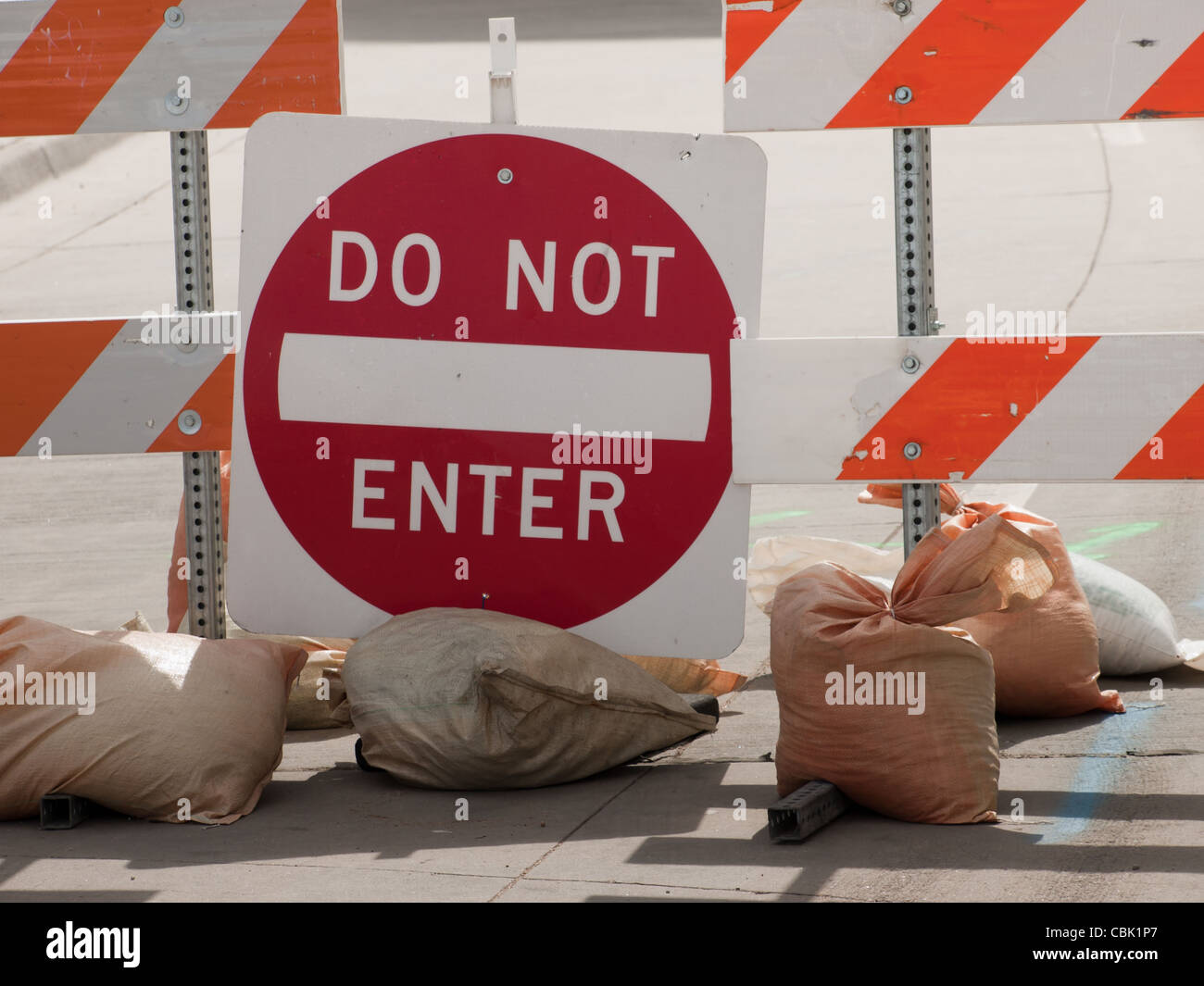 Do not enter construction sign on the road Stock Photo - Alamy