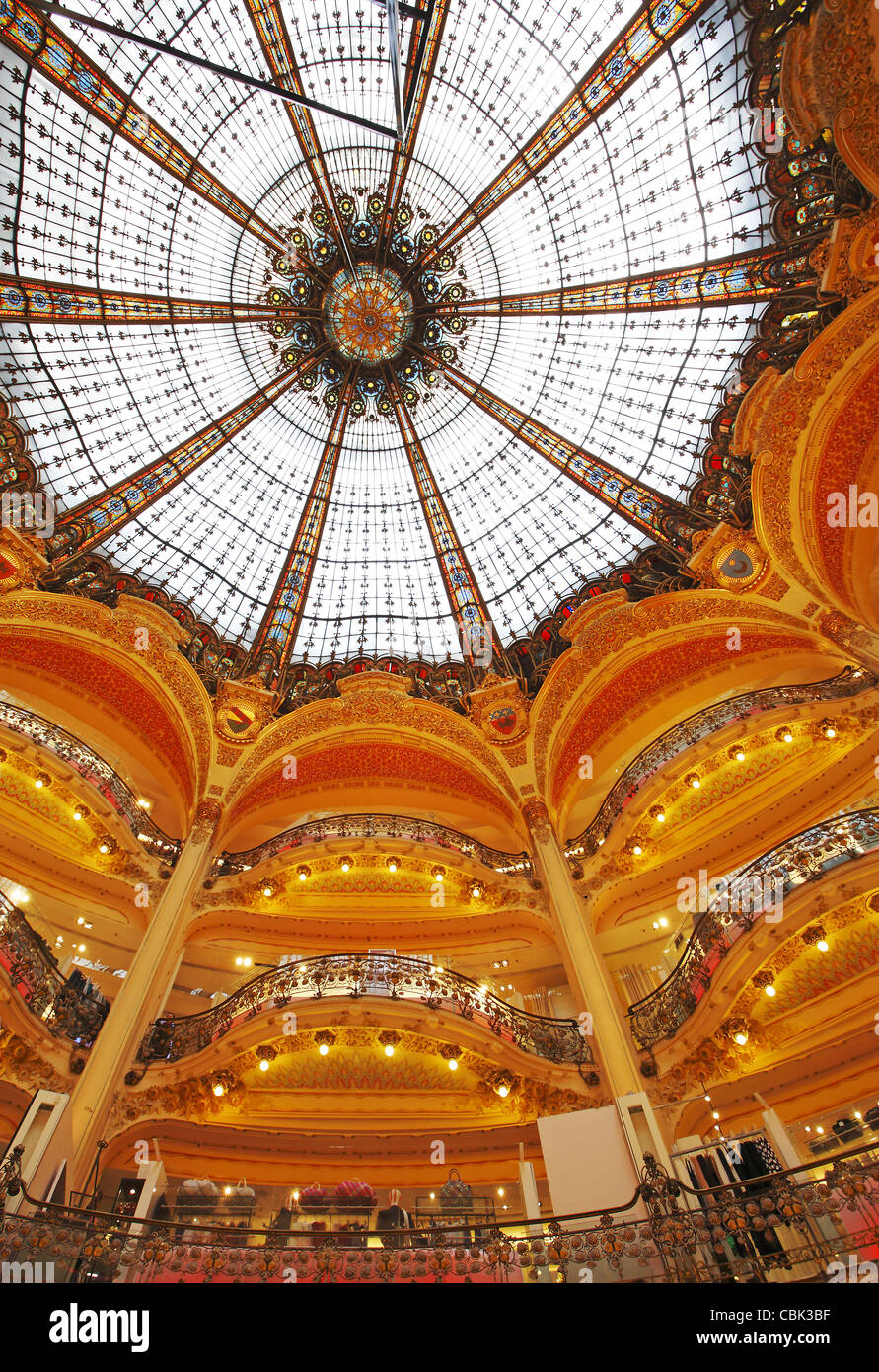 Galeries Lafayette, Paris, France Stock Photo - Alamy
