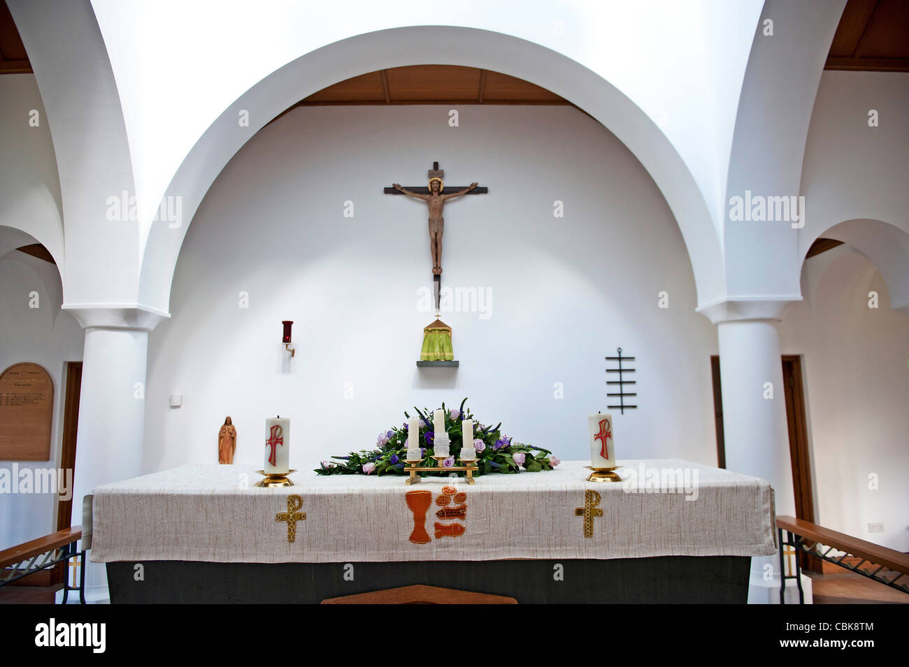 Alter cross hi-res stock photography and images - Alamy