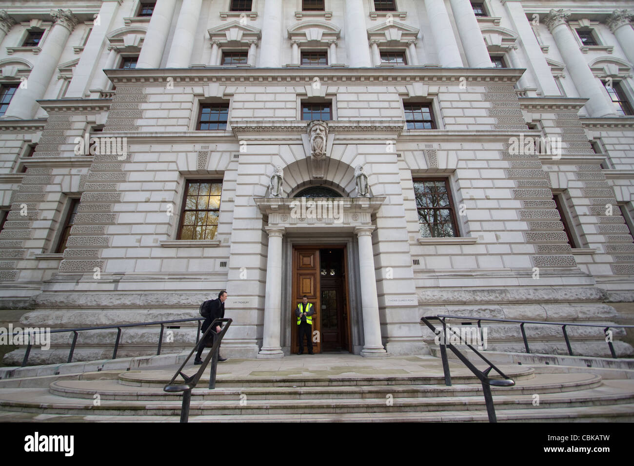 Whitehall london uk treasury hi-res stock photography and images - Alamy