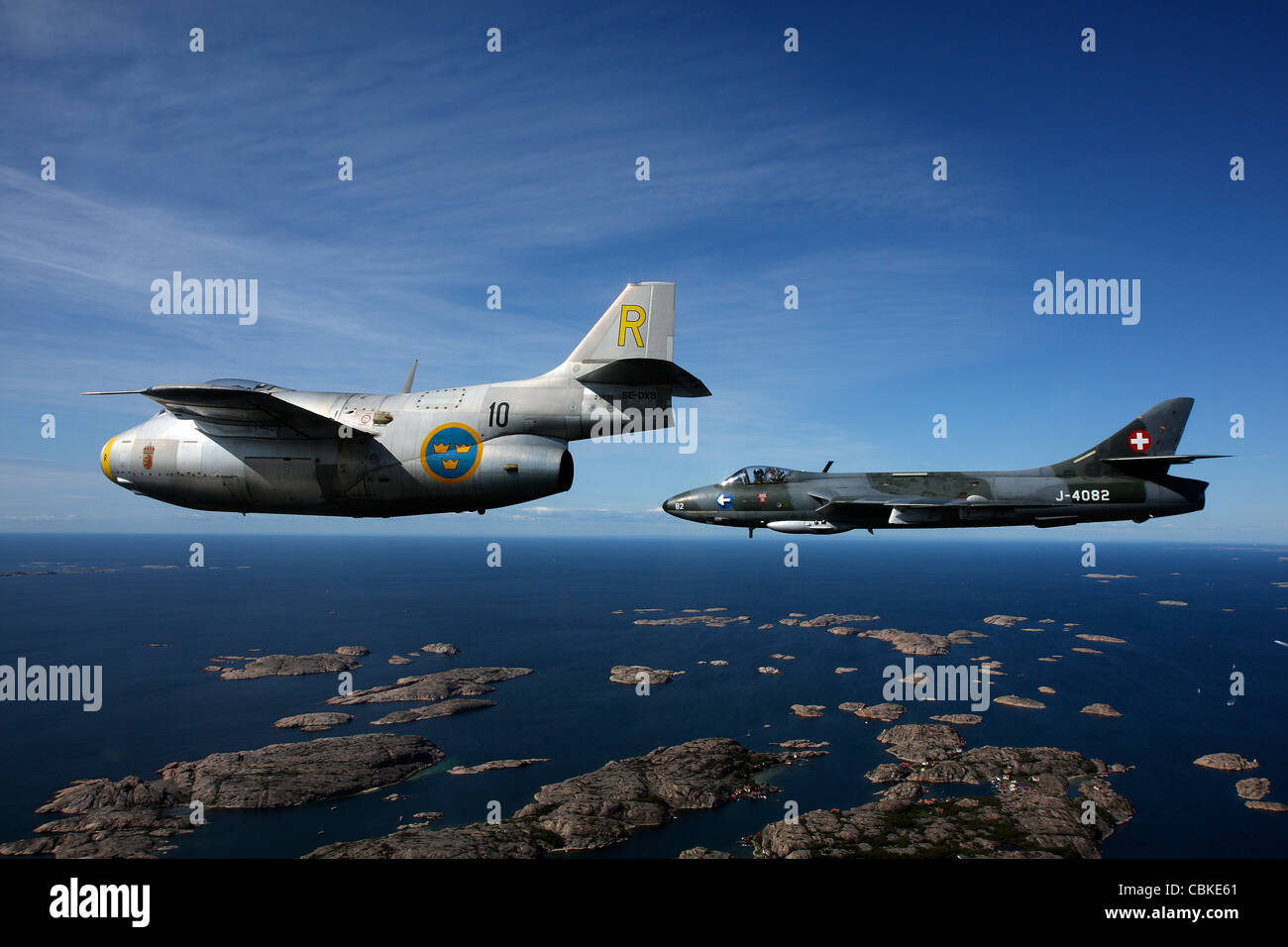 Hawker hunter flying hi-res stock photography and images - Alamy