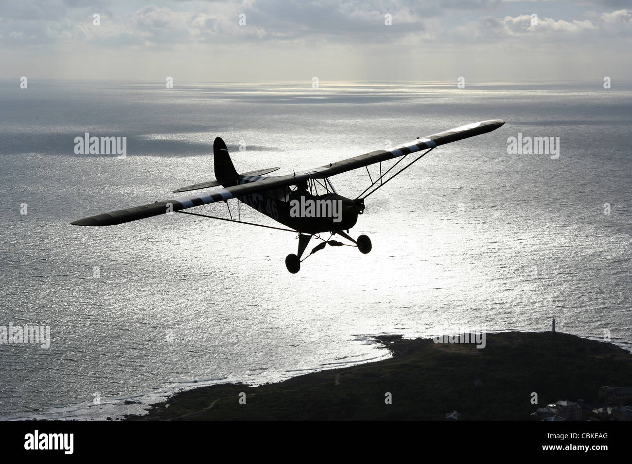 Piper cub military hi-res stock photography and images - Alamy