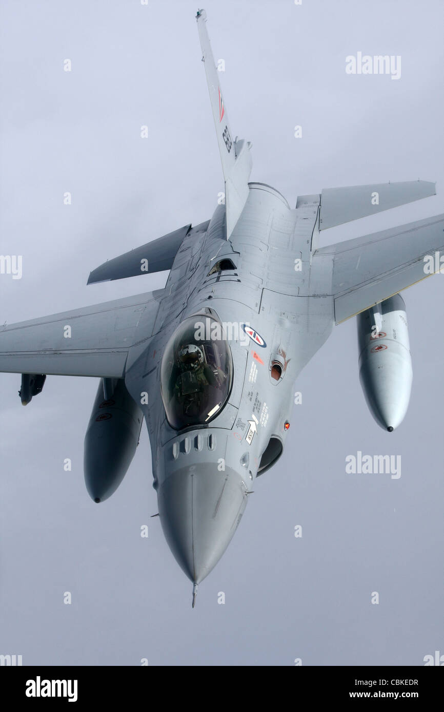 Norwegian f 16 fighting falcon hi-res stock photography and images - Alamy