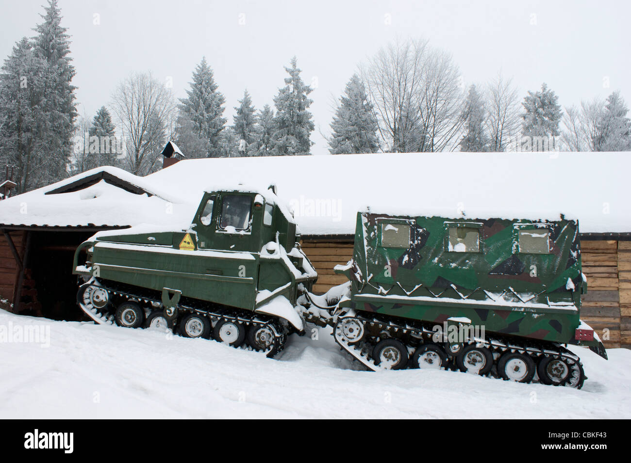 Military vehicle snow hi-res stock photography and images - Alamy