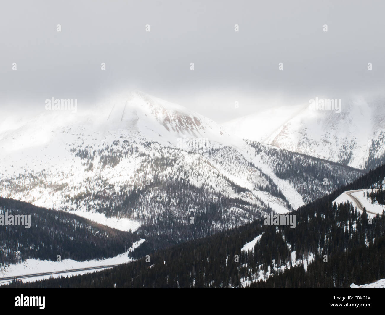 Snowy winter scene high in the mountain. Colorado Rocky Mountains USA ...