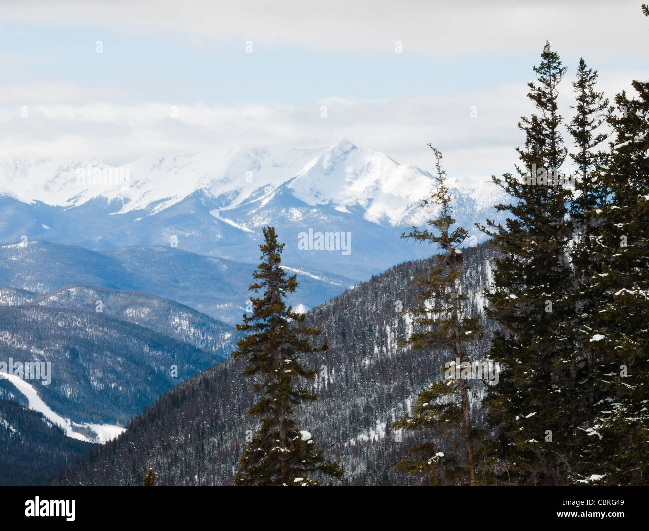 Snowy winter scene high in the mountain. Colorado Rocky Mountains USA ...