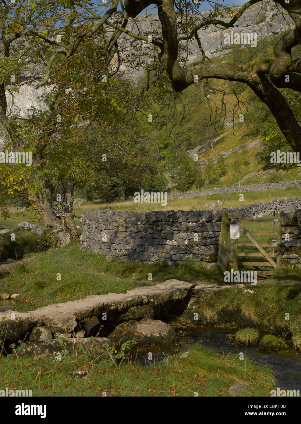 Malhamdale hi-res stock photography and images - Alamy