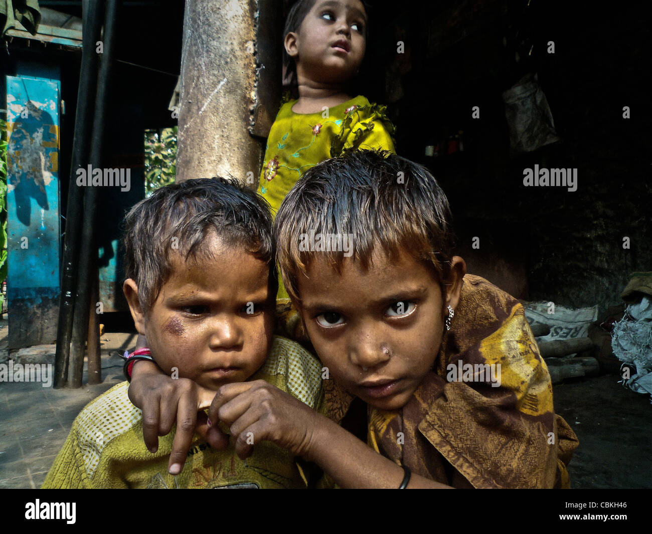 Street children from kolkata calcutta hi-res stock photography and ...