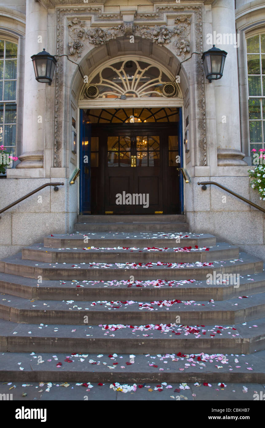 Chelsea Register Office steps after a wedding Chelsea borough London ...