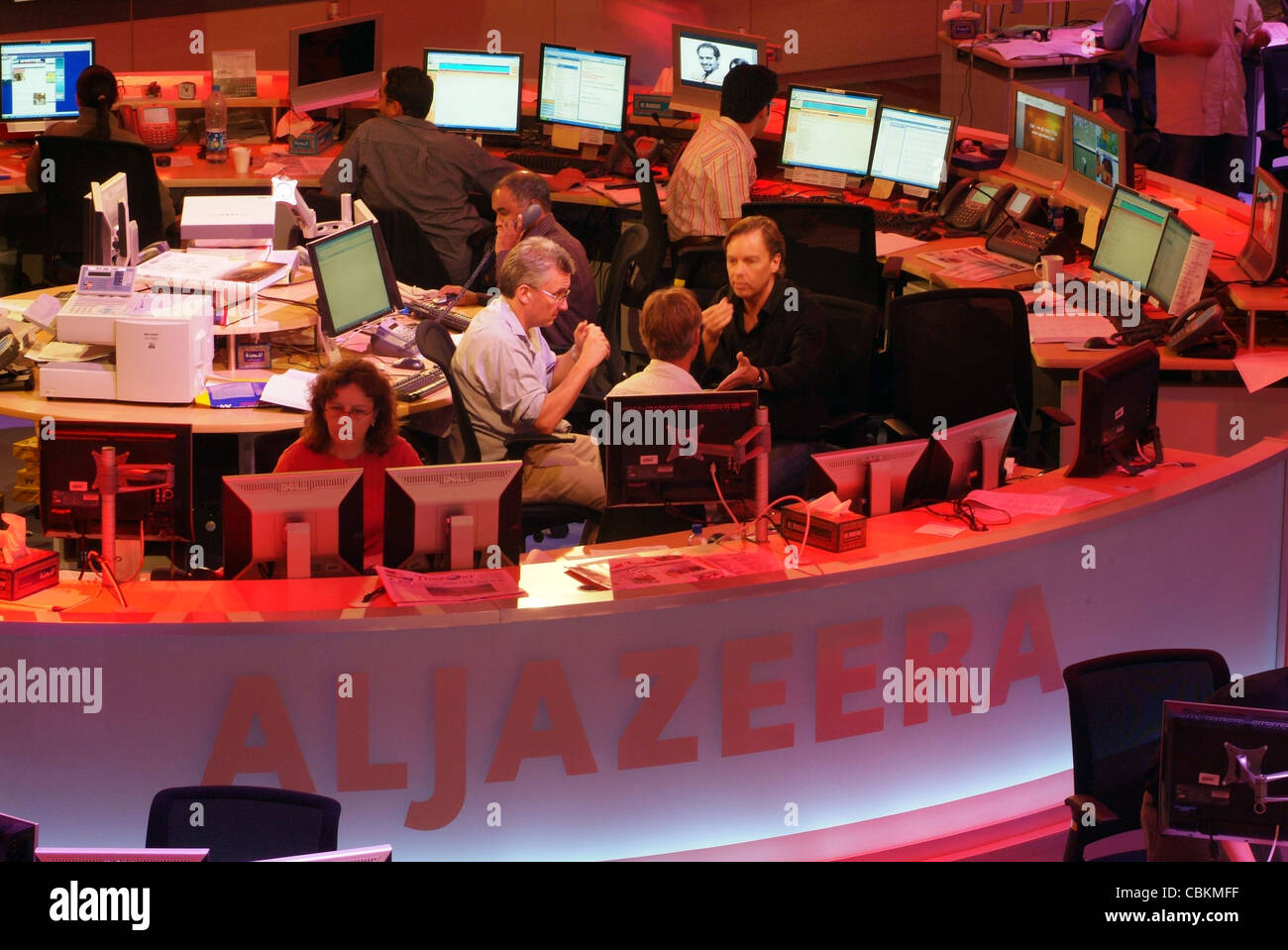 The scene at the newsroom of Al Jazeera International Stock Photo - Alamy