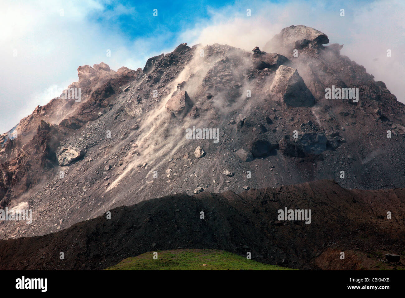 March 2006 - Extrusion lobes on lava dome of Soufriere Hills volcano ...