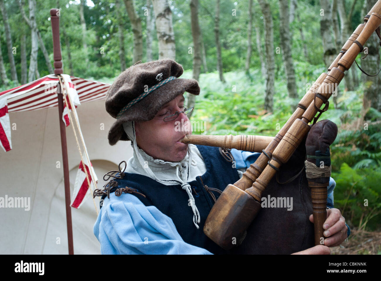 Medieval troubadours play hi-res stock photography and images - Alamy