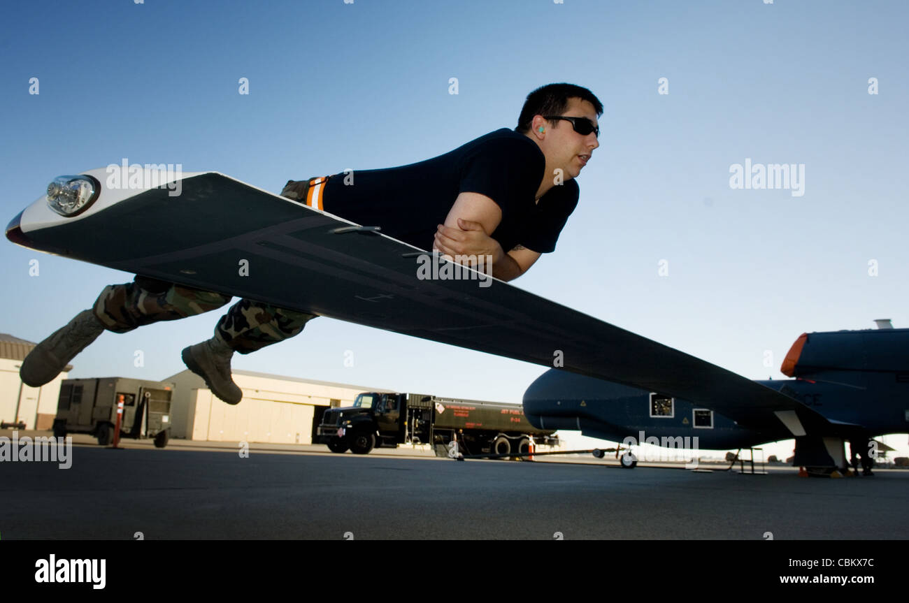 Counterbalance force hi-res stock photography and images - Alamy