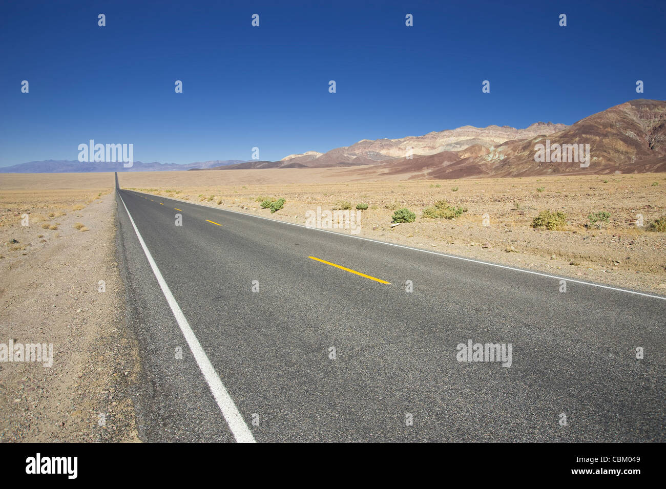 Long Open Desert Highway, Nevada USA Stock Photo - Alamy