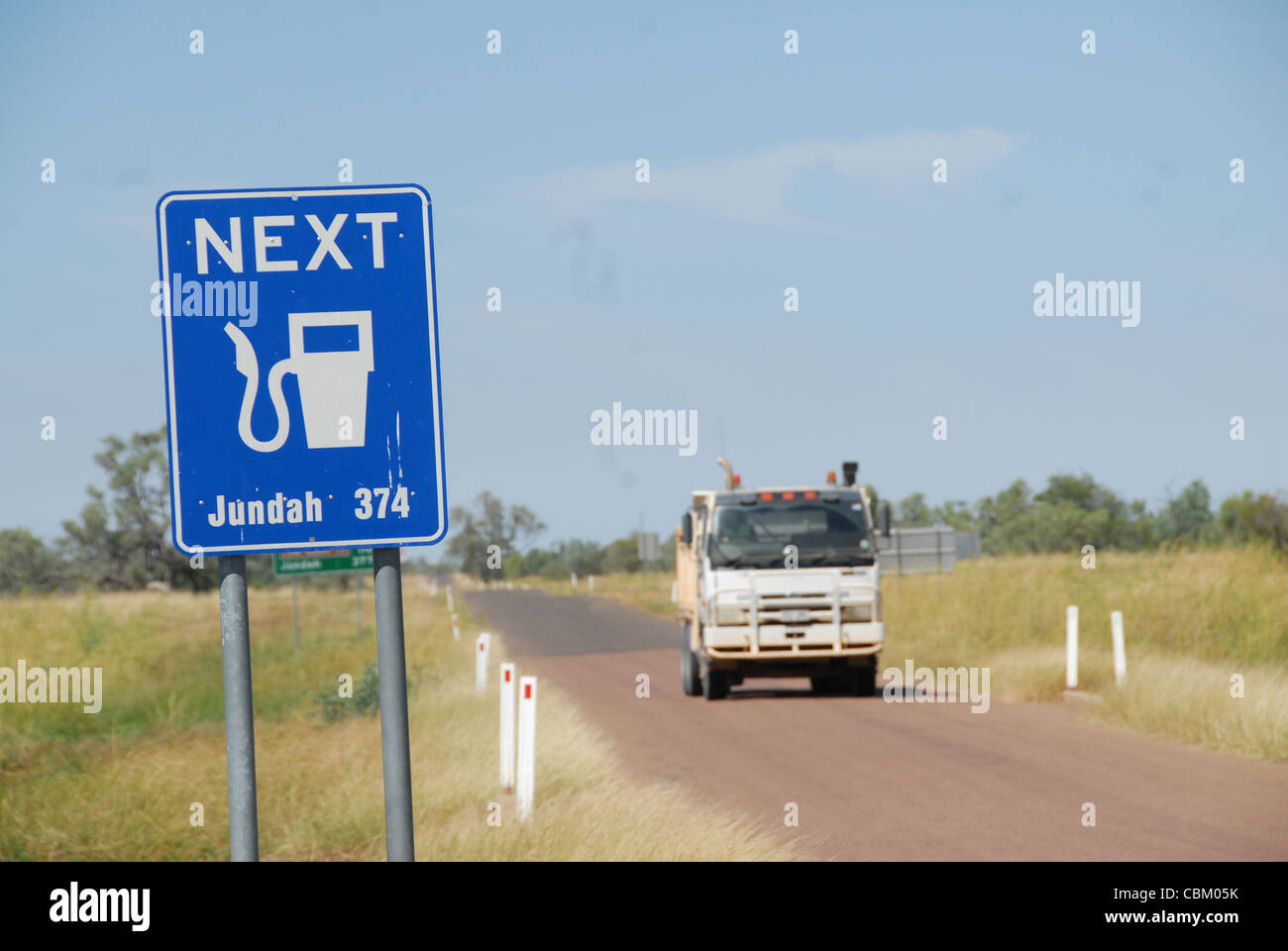 Road sign on the Winton-Jundah highway starting in Winton, Outback ...