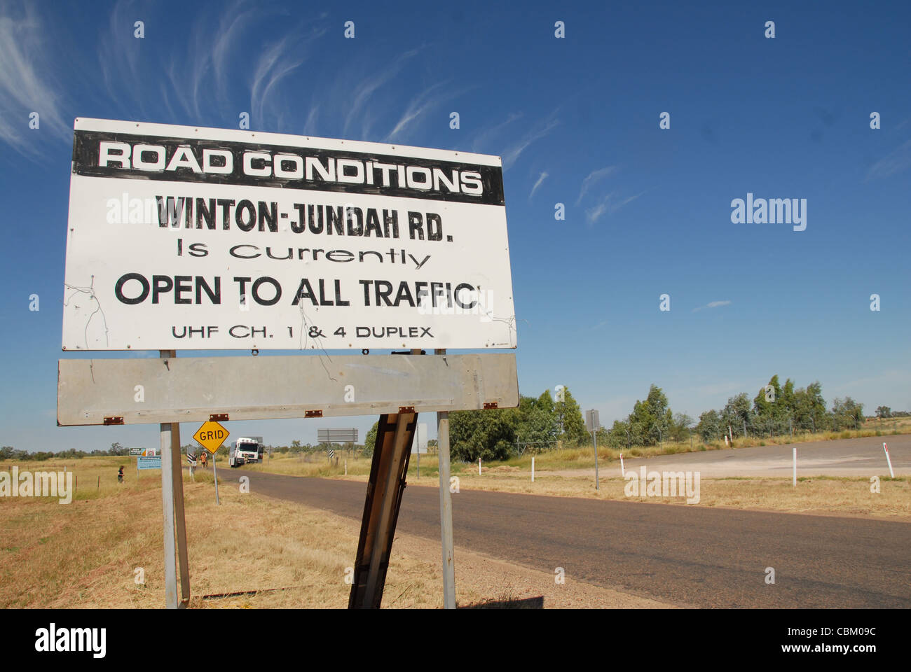 Queensland road hi-res stock photography and images - Alamy