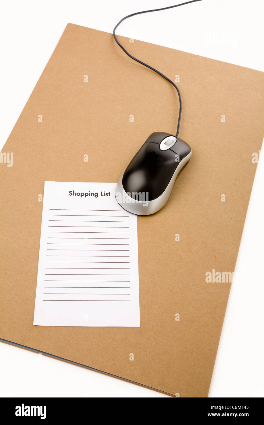 computer mouse and shopping list, online shopping Stock Photo - Alamy