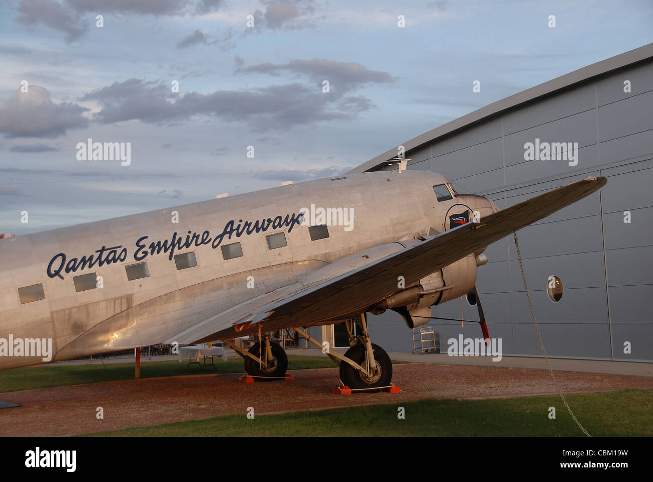 Historic DC 3 aircraft at the Qantas Founders Museum in Longreach ...