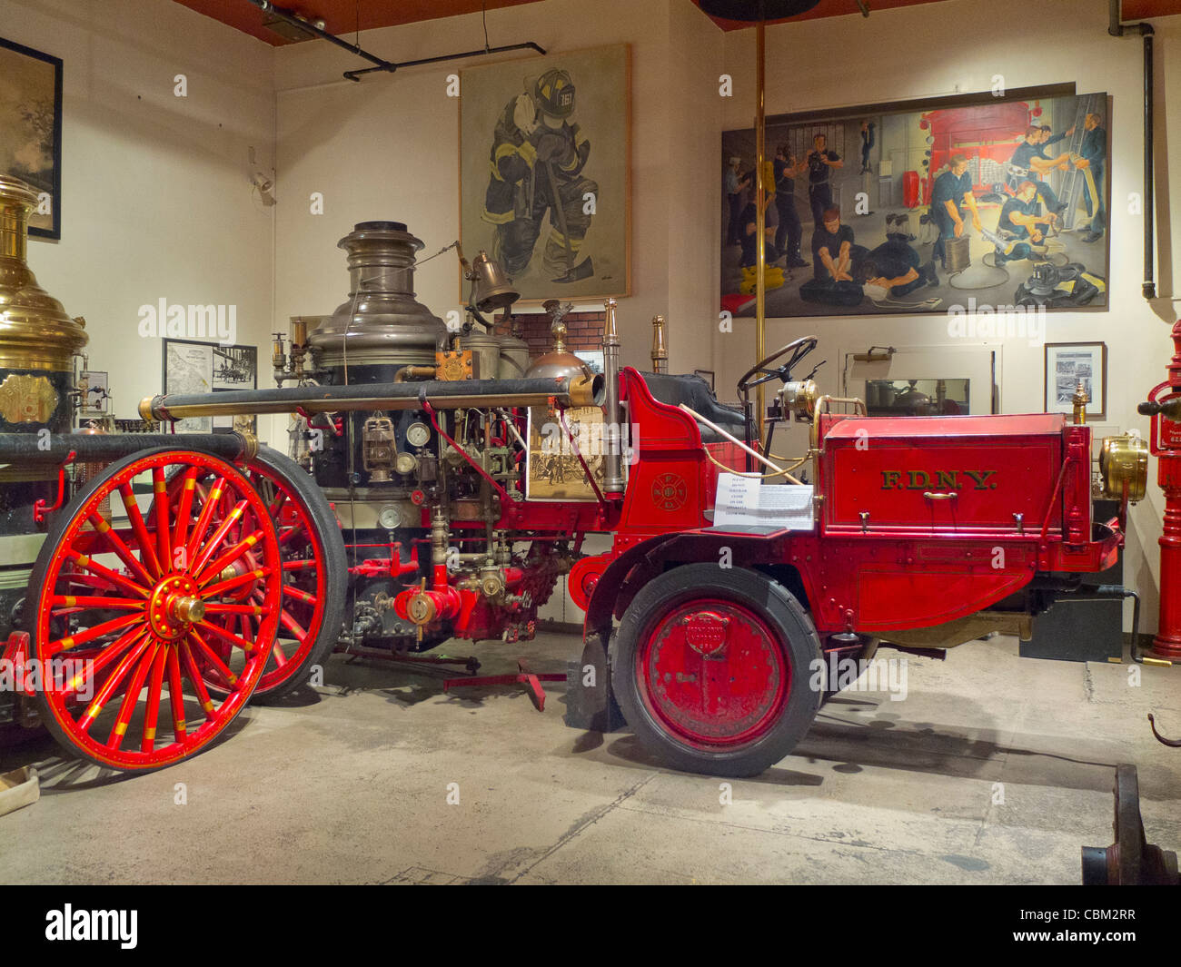 Steam fire engines hi-res stock photography and images - Alamy