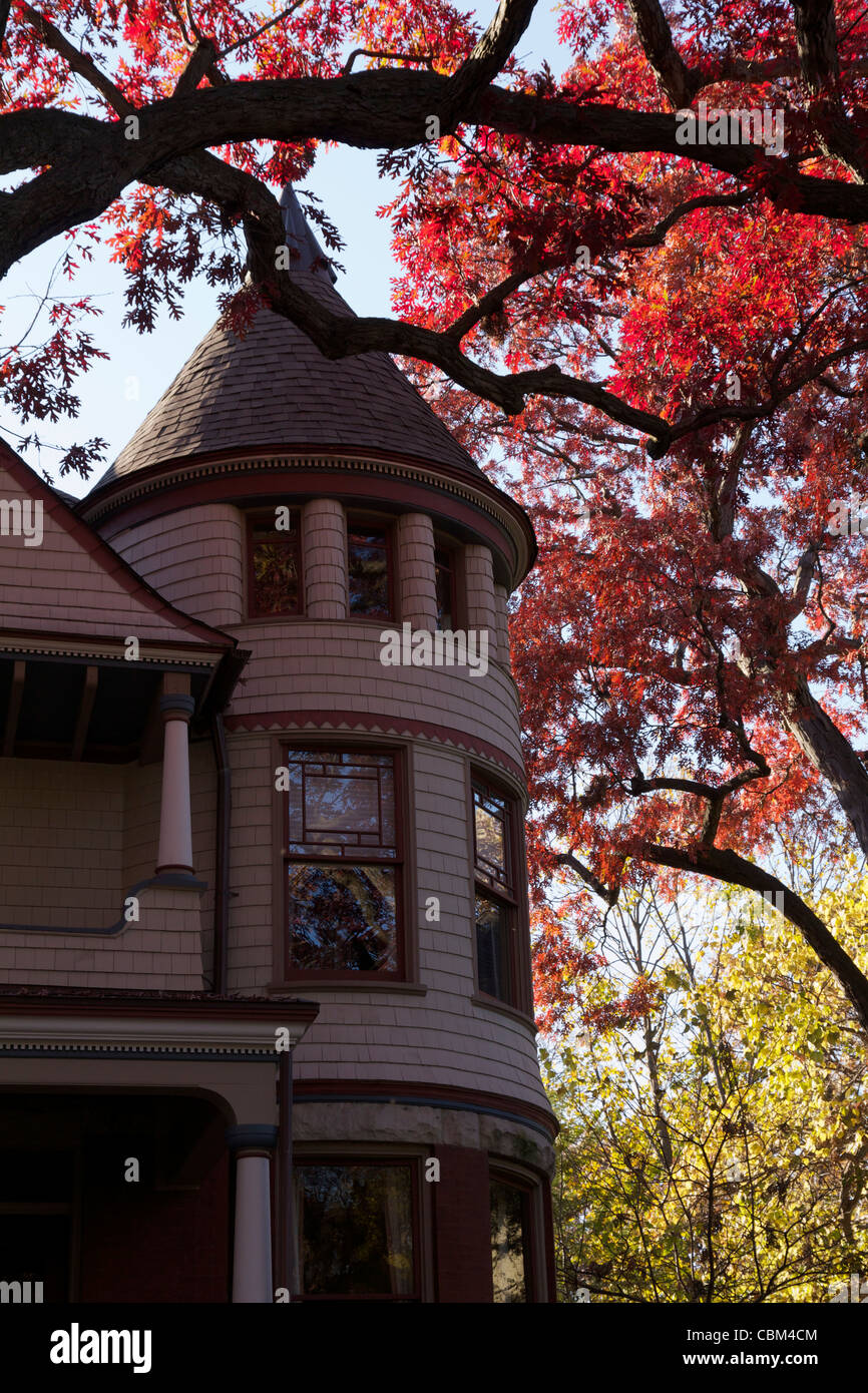 Midwestern house hi-res stock photography and images - Alamy