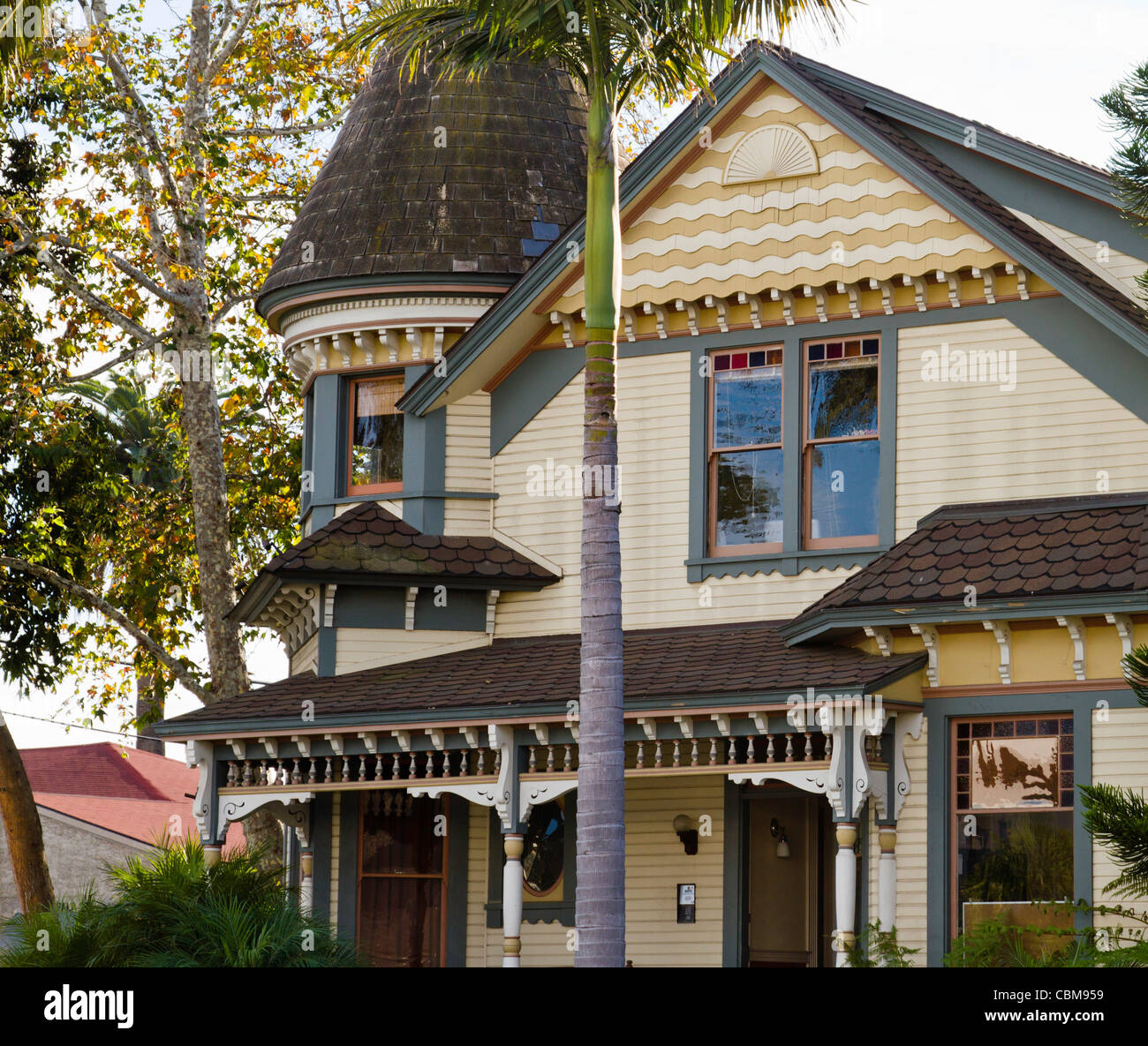 Colorful victorian house hi-res stock photography and images - Alamy