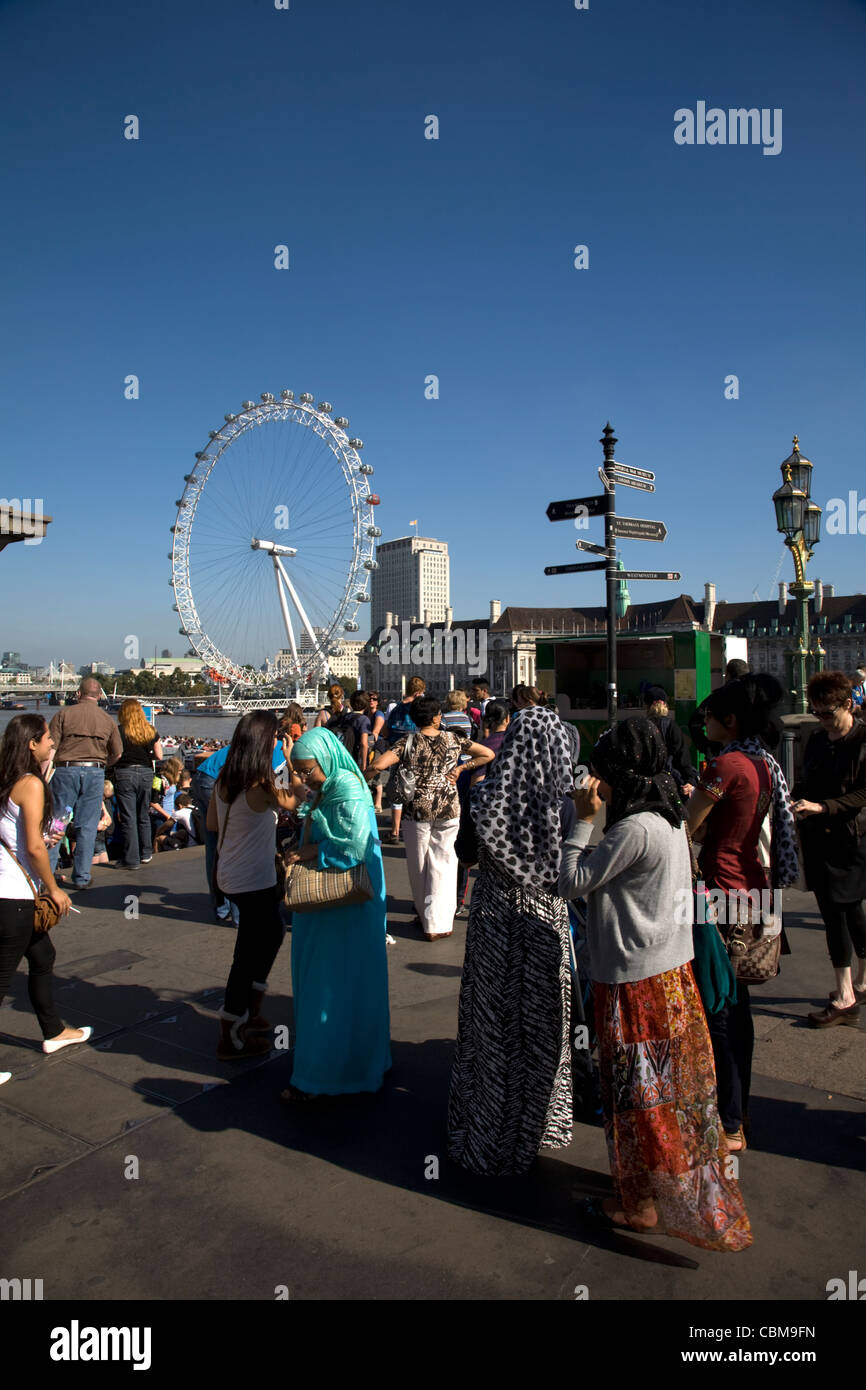 Westminster pier hi-res stock photography and images - Alamy