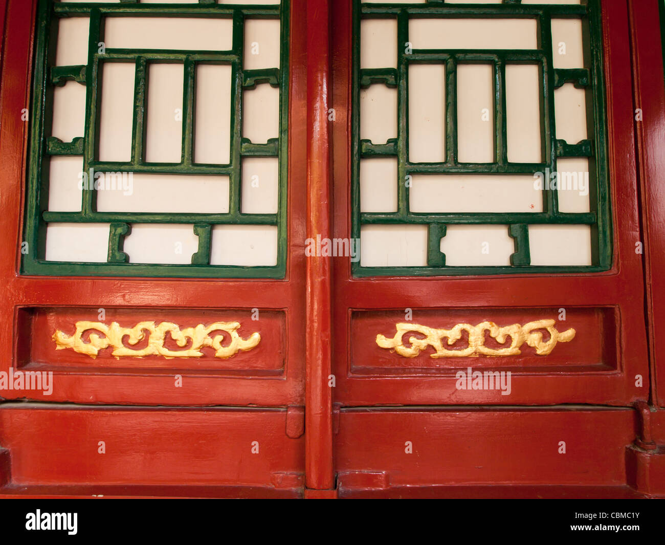 Screen windows of Summer Palace in Beijing, China Stock Photo - Alamy