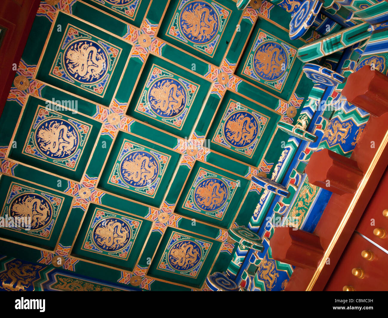 Summer palace beijing ceiling hi-res stock photography and images - Alamy