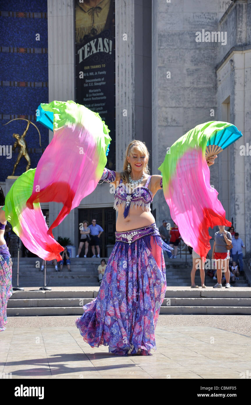 Belly dancing morocco hi-res stock photography and images - Alamy
