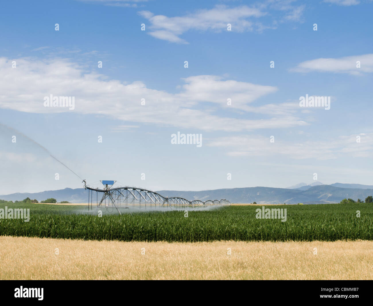 Circular irrigation system on the farm field Stock Photo - Alamy