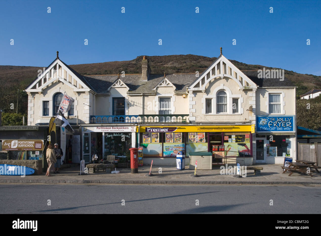 Cornish shops hi-res stock photography and images - Alamy