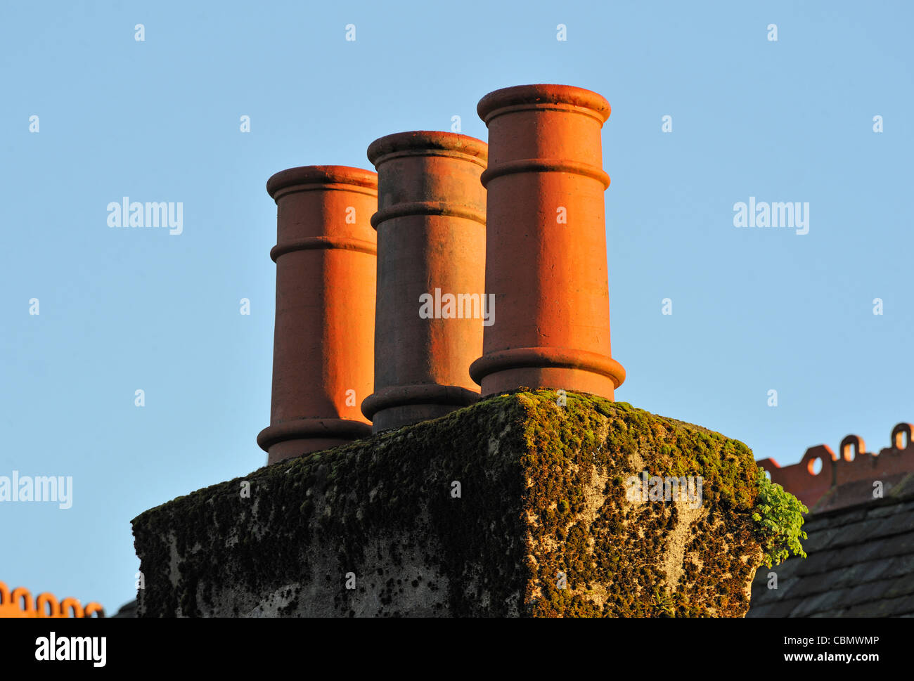 Chimney stack on house hi-res stock photography and images - Alamy