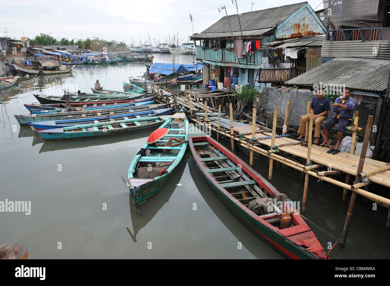 Sunda Kelapa Slum, Jakarta, Indonesia Stock Photo - Alamy