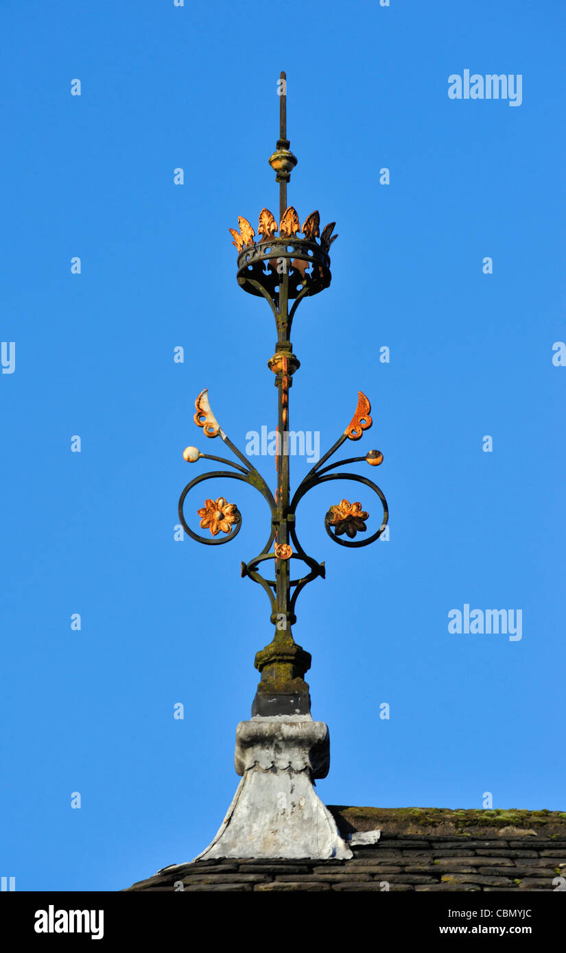 Building finial hi-res stock photography and images - Alamy