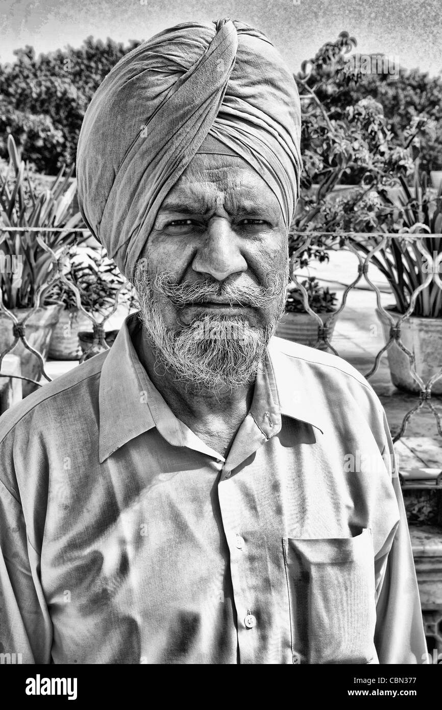 Portrait of colorful Sika Hindu religious man in famous Bangla Shib ...