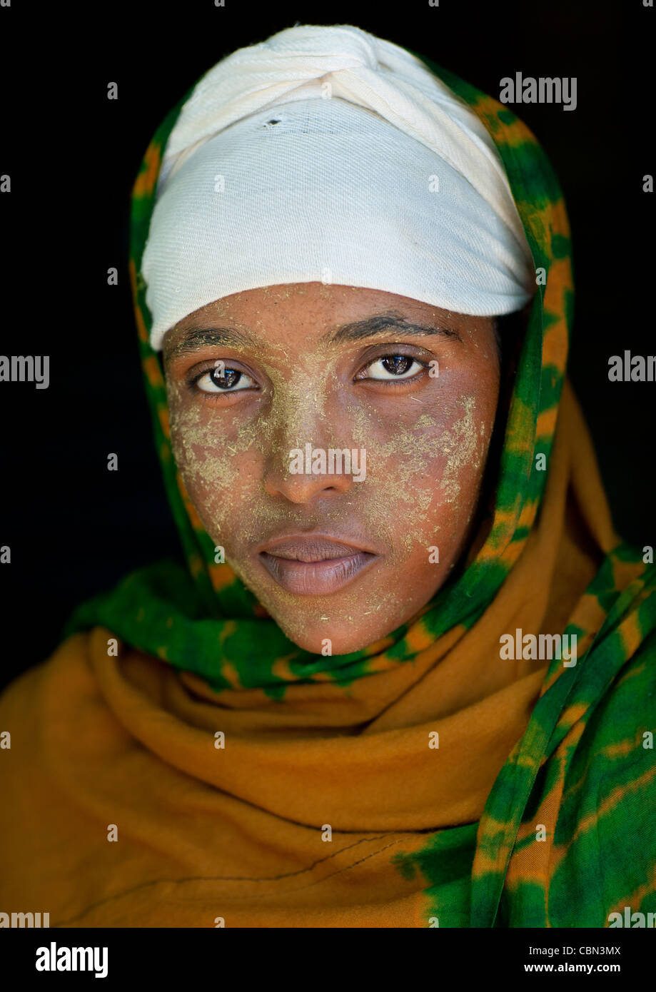 Veiled face hi-res stock photography and images - Alamy