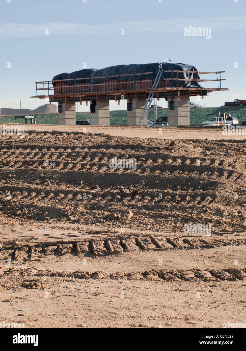 Construction of the new bridge over the highway Stock Photo - Alamy