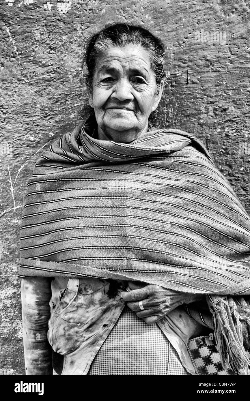 Woman latin america Black and White Stock Photos & Images - Alamy
