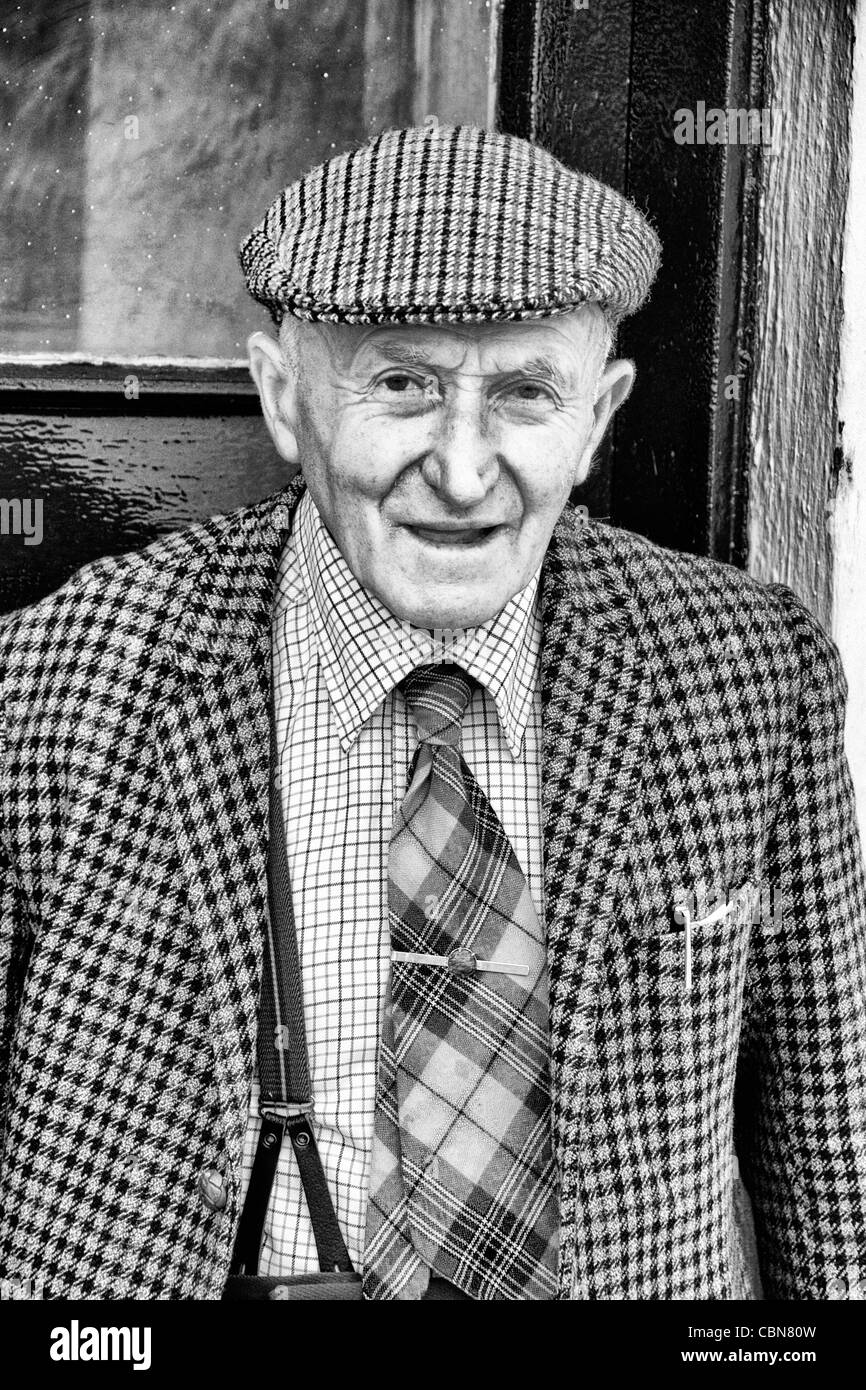 Country man tie hi-res stock photography and images - Alamy