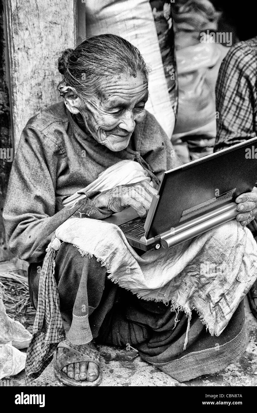 Old new technology in Black and White Stock Photos & Images - Alamy