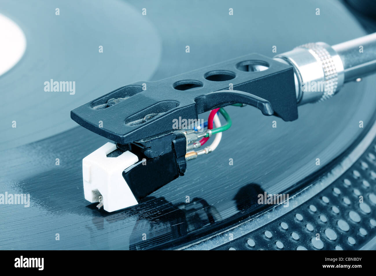 Vinyl record turntable hi-res stock photography and images - Alamy